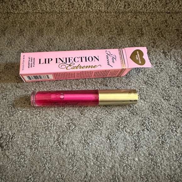 Too Faced | Makeup | Too Faced Lip Injection Extreme Lip Plumper In ...
